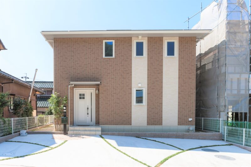 エクステリア施工事例 NO.1945840「～ペンネポストを組み合わせたアメリカンスタイル～」愛知県のエクアライブ推奨店 “あなたの住まいのお ...