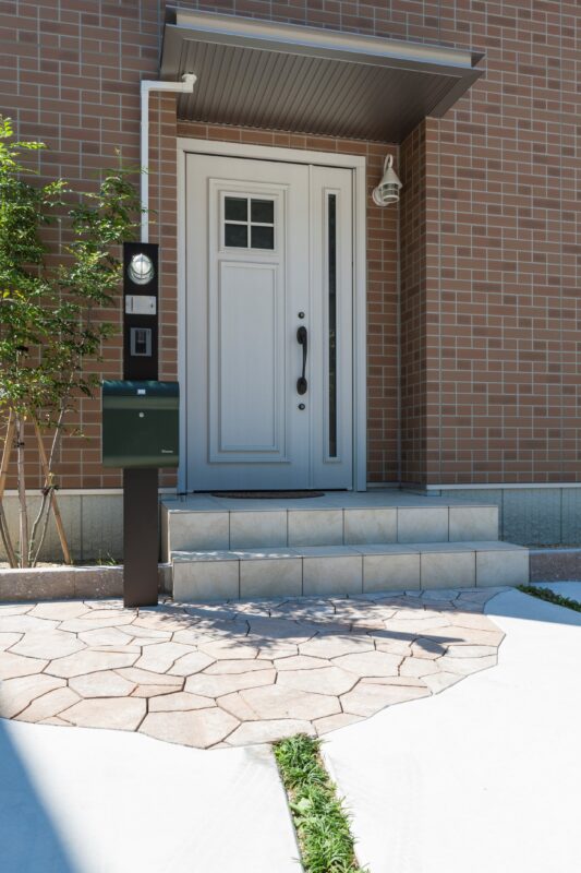 エクステリア施工事例 NO.1945840「～ペンネポストを組み合わせたアメリカンスタイル～」愛知県のエクアライブ推奨店 “あなたの住まいのお ...